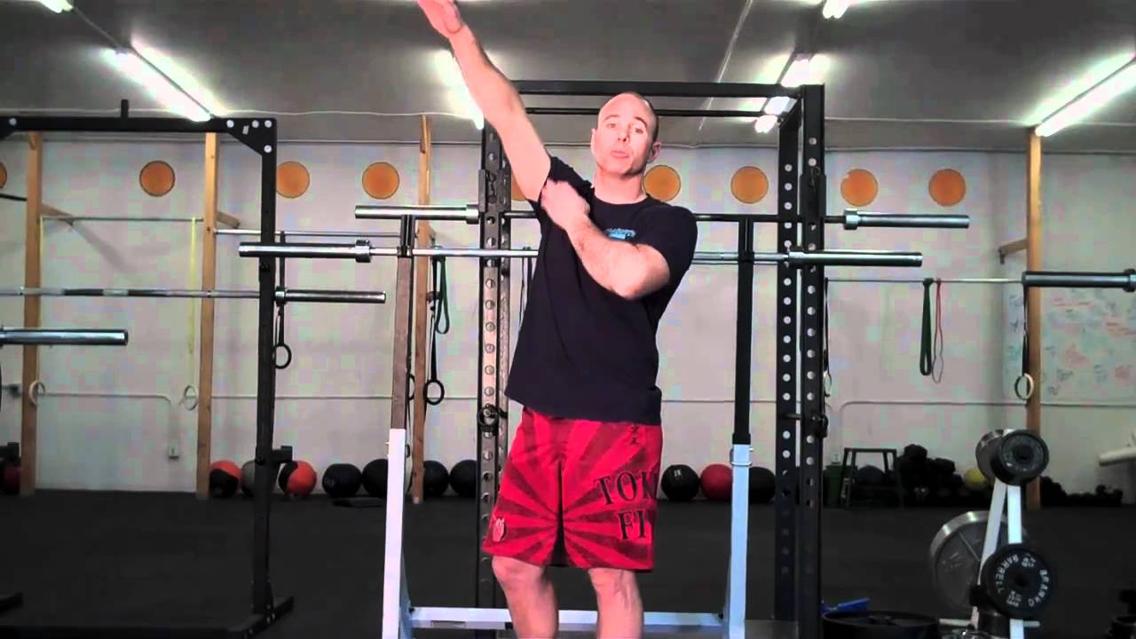 MMA TRAINING with IAN STARR: Kettlebell Swing - YouTube
