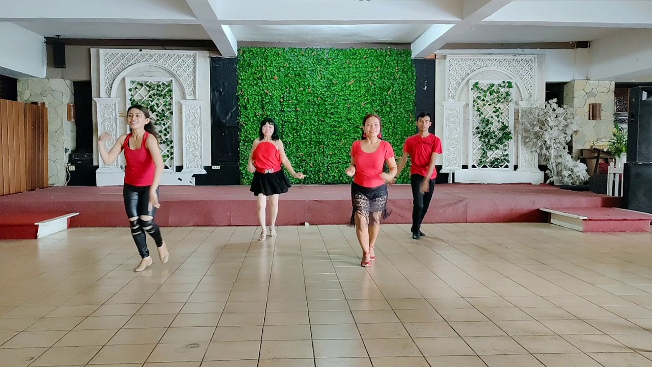 BANDERAS LINE DANCE - YouTube