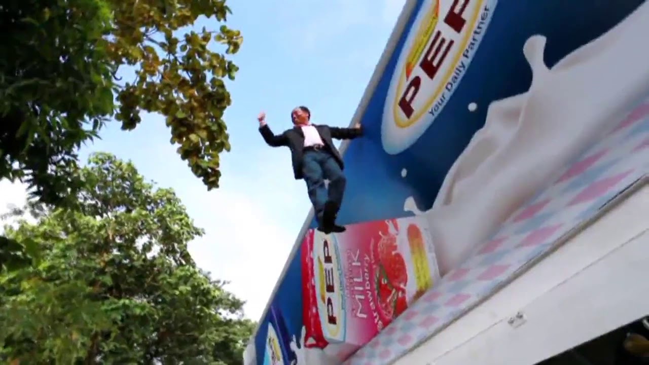 Bus levitation by Dynamo = levitation magic by Myanmar greatest ...