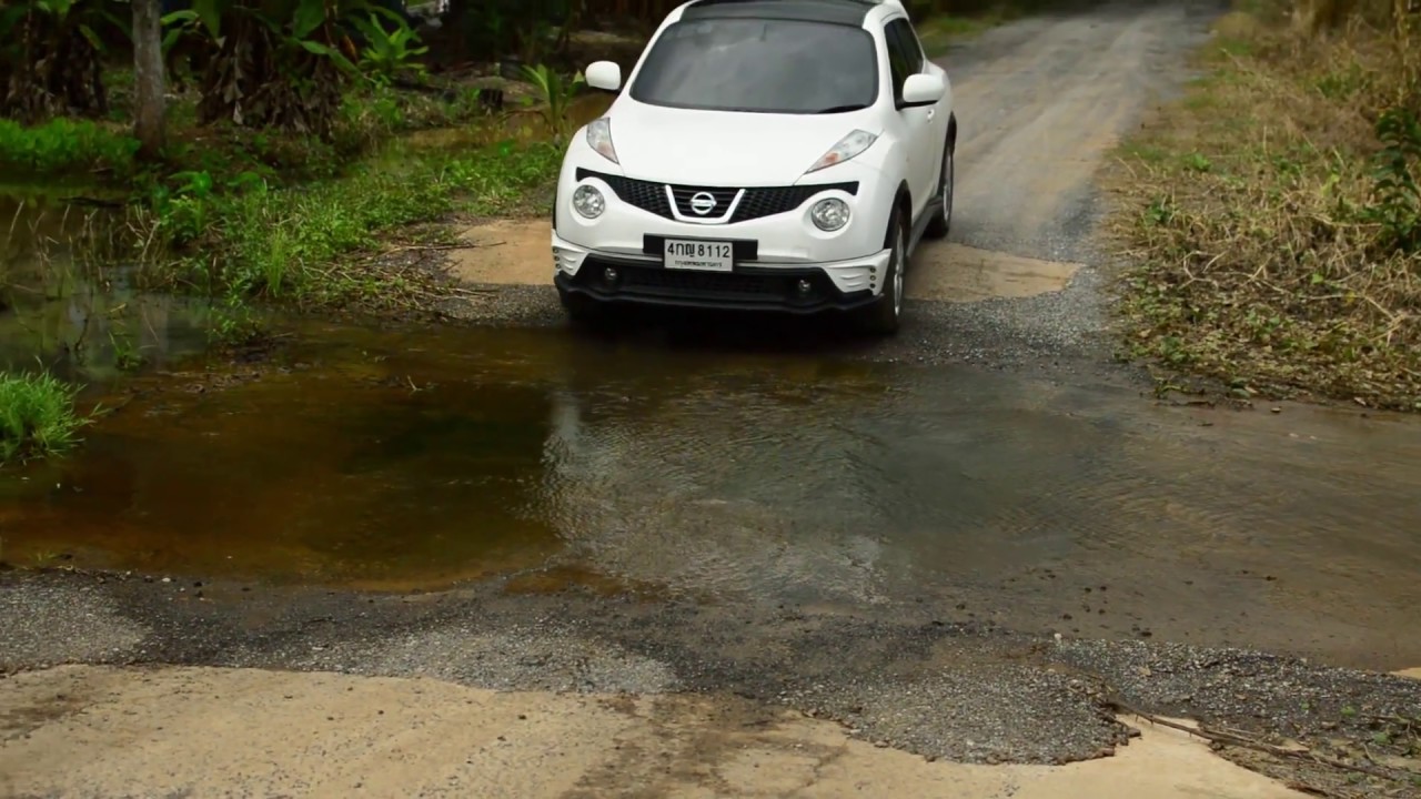 car water splash - YouTube