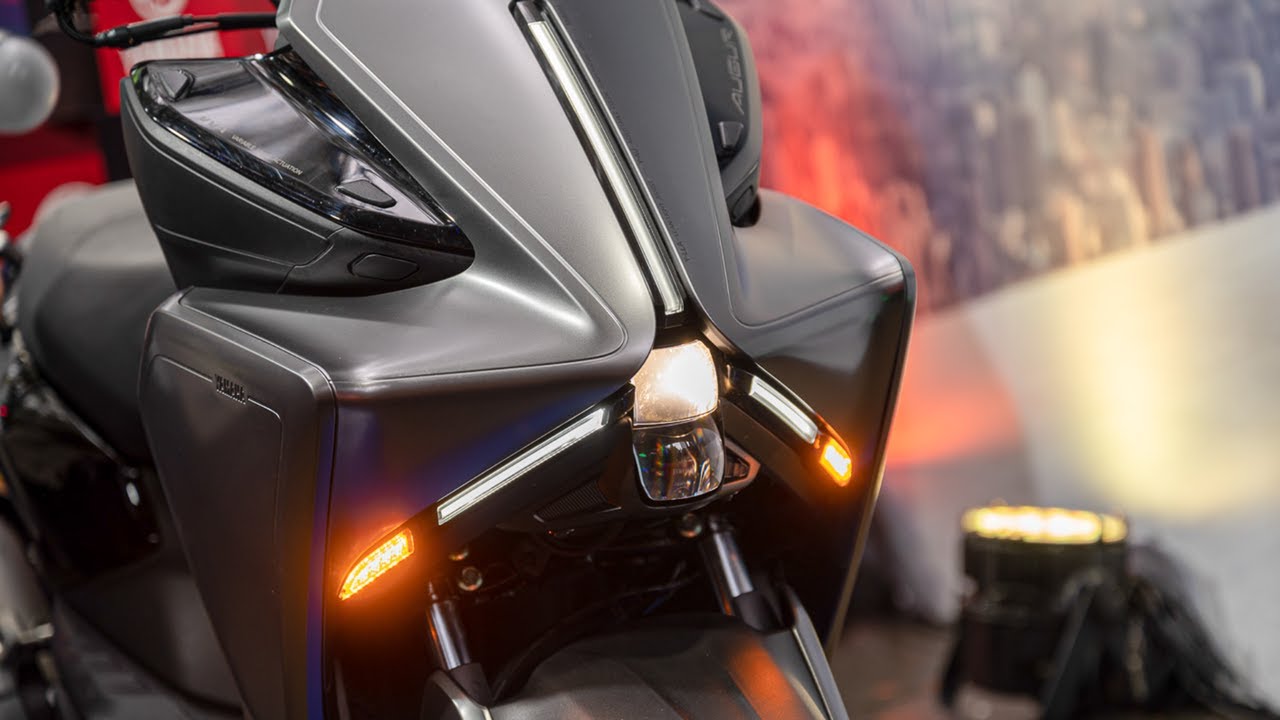 2023 Yamaha 155 VVA FUTURISTIC Scooter Launch with Advance Features - AUGUR Specs - YouTube