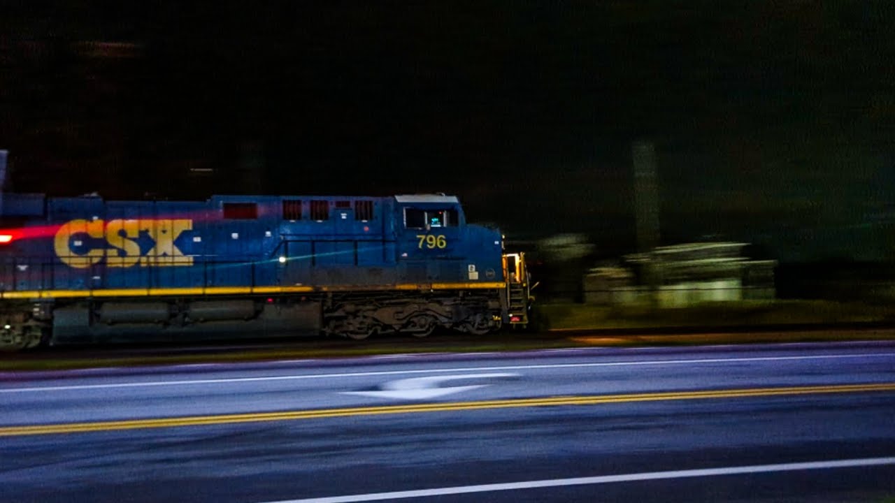 CSXT I045 In Dover w/ 796 & 34 World Direct Containers! - YouTube