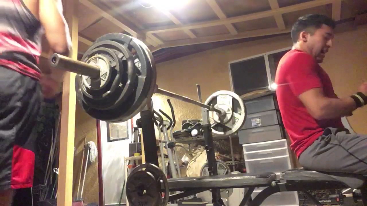 300 lb bench press @175 bodyweight! - YouTube