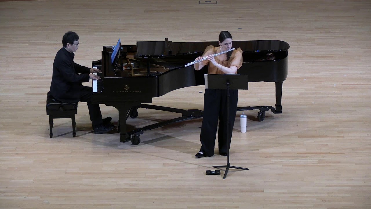 Faculty Recital: Nave Graham, flute - Windgate - YouTube