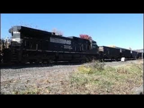 Norfolk Southern Empty Coal Train - YouTube