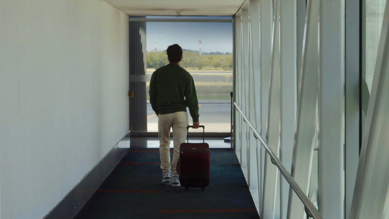 Pato Garoz vlog // me voy a vivir a Milan - YouTube