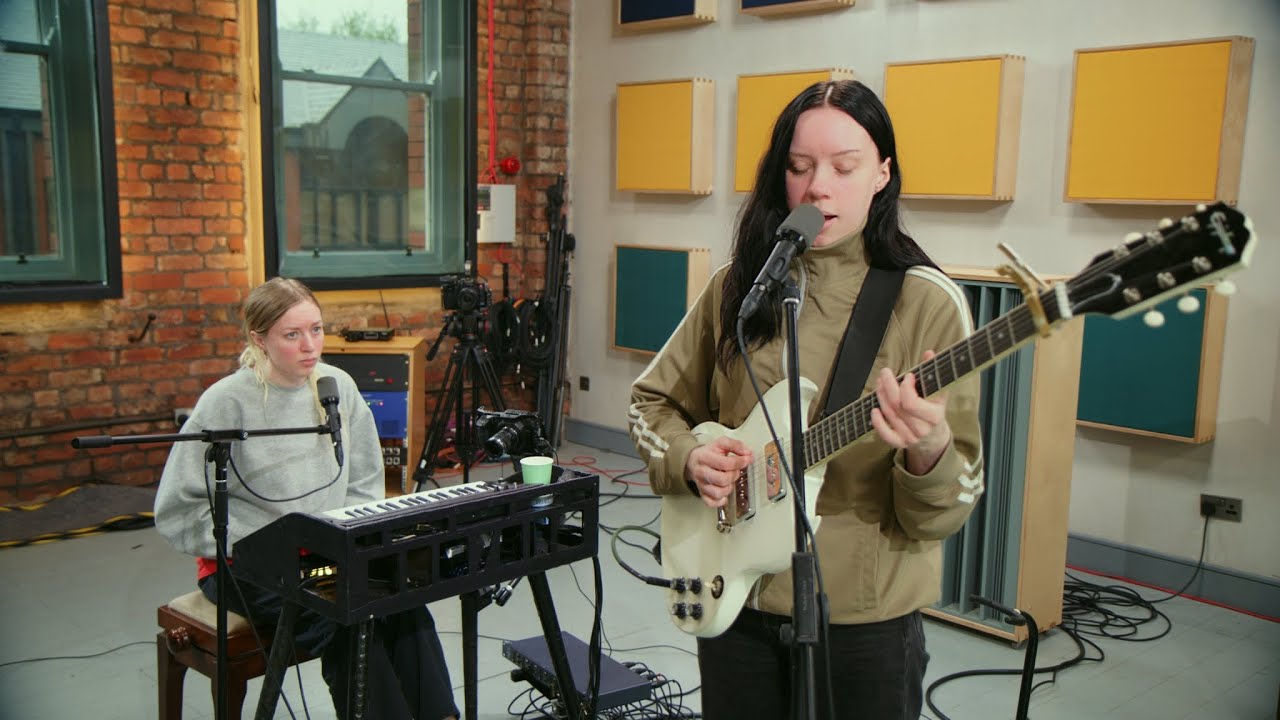 7EBRA (Live from Low Four Studio) - YouTube