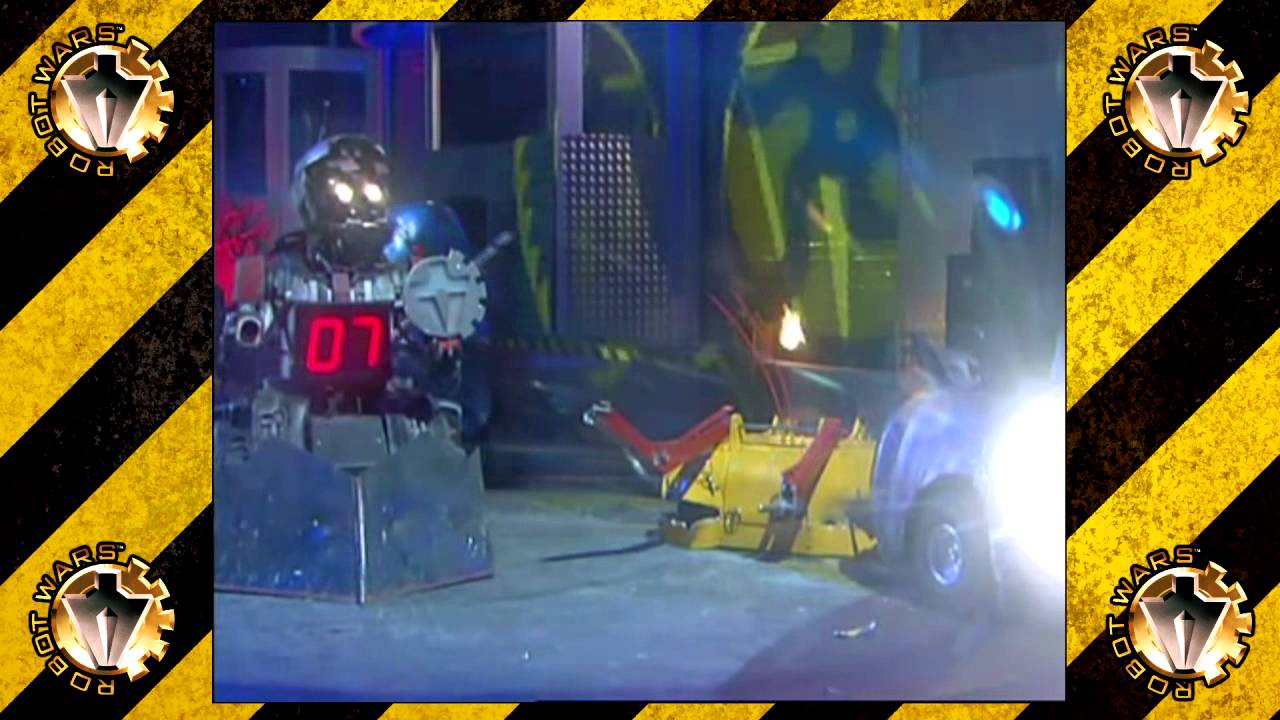 Hypno-Disc vs Atomic (Robot Wars Series 5 HD) - YouTube