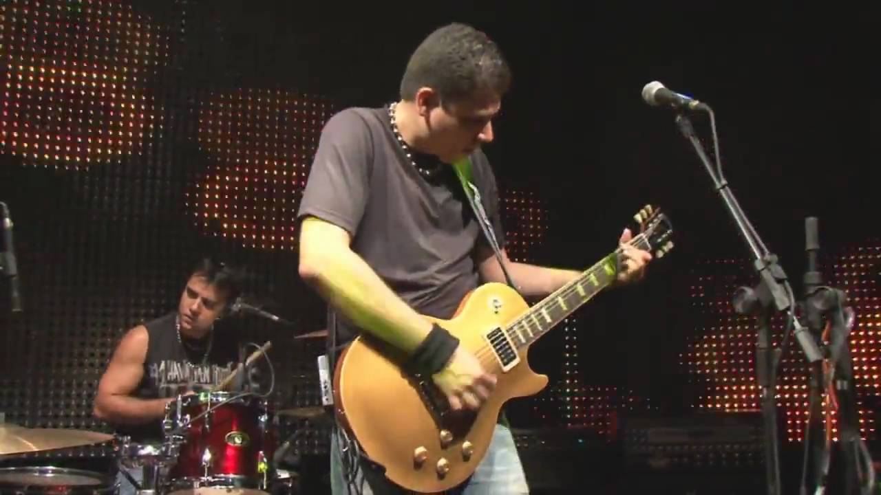 Liga Joe - Pela Janela (Clipe Oficial) - YouTube