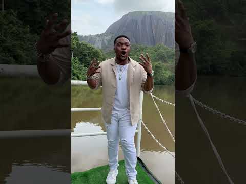 Tuğçe Kandemir - Aradan çok yıllar geçti (Nasil bir insansın ) Ndubuisi Christopher #tuğçekandemir