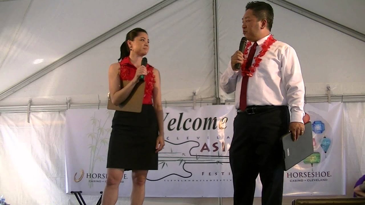 WKYC reporter Stephanie Coueignoux at Cleveland Asian Festival - YouTube