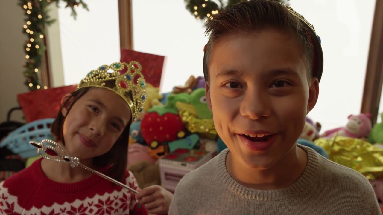 The EvanTube Family: "Share The Joy" with Disney and Toys for Tots ...