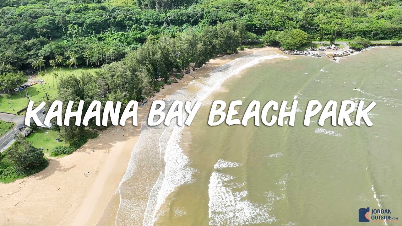 Kahana Bay Beach Park on the east side of Oahu, Hawaii (Great Beach to ...