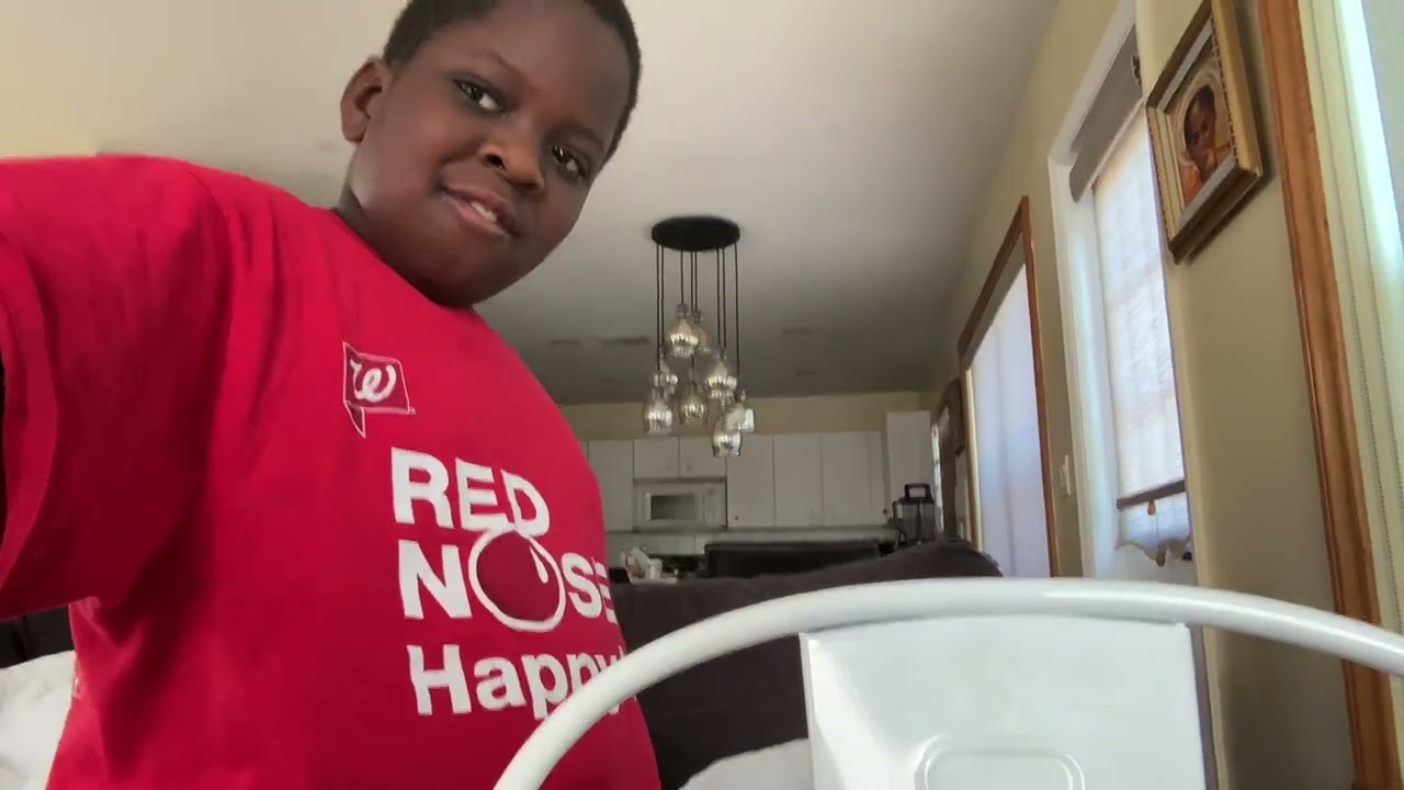 Talking Tom scream sound effect - YouTube