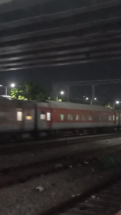 Loud honking Wap-7 powering 12862 Visakhapatnam sf express #shorts - YouTube
