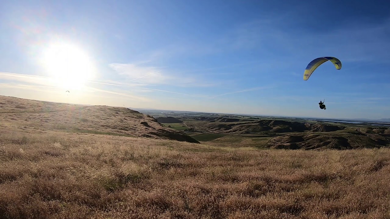 Idaho Paragliding - Ridge Soaring Near Nampa - YouTube