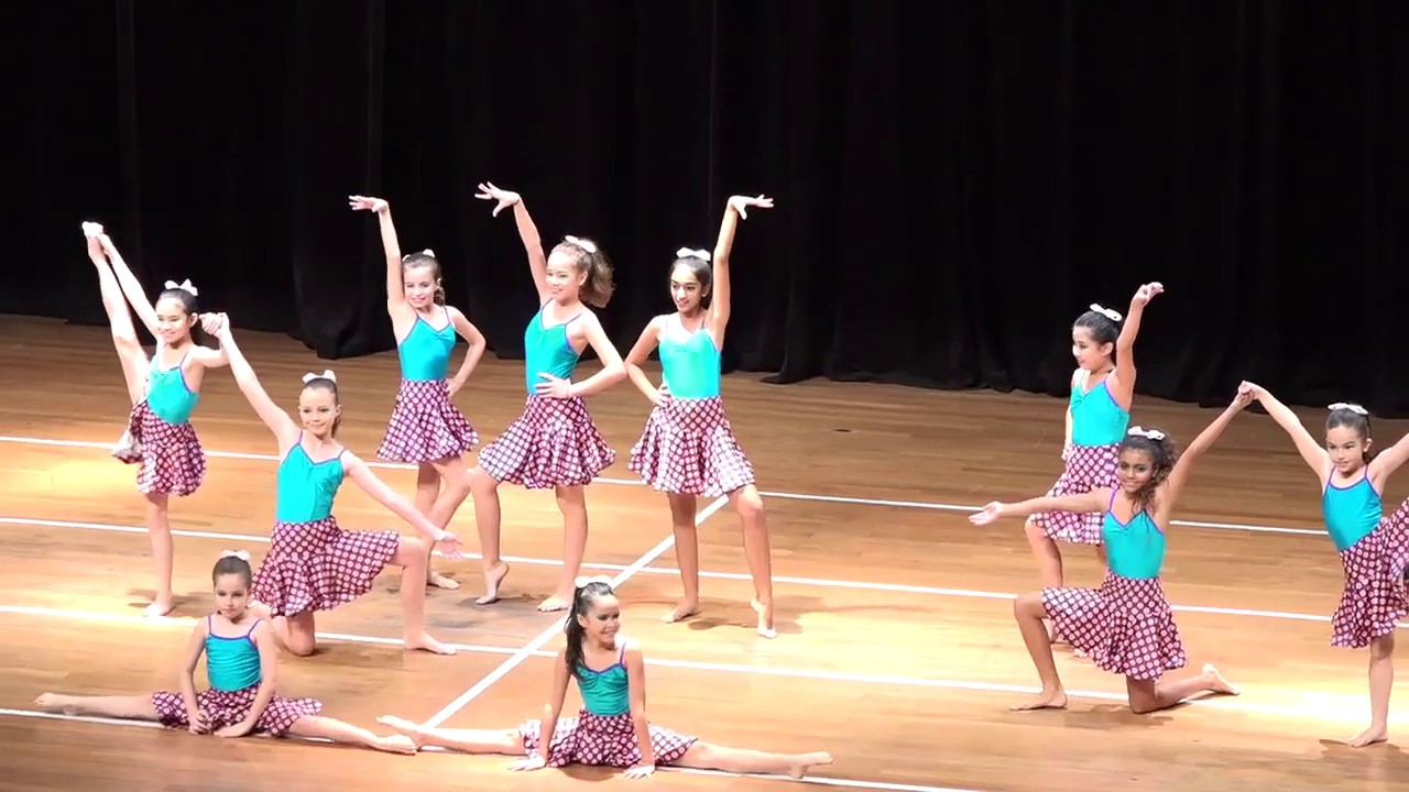 11 You Can't Stop the Beat - Dancesteps Studio ballet - YouTube