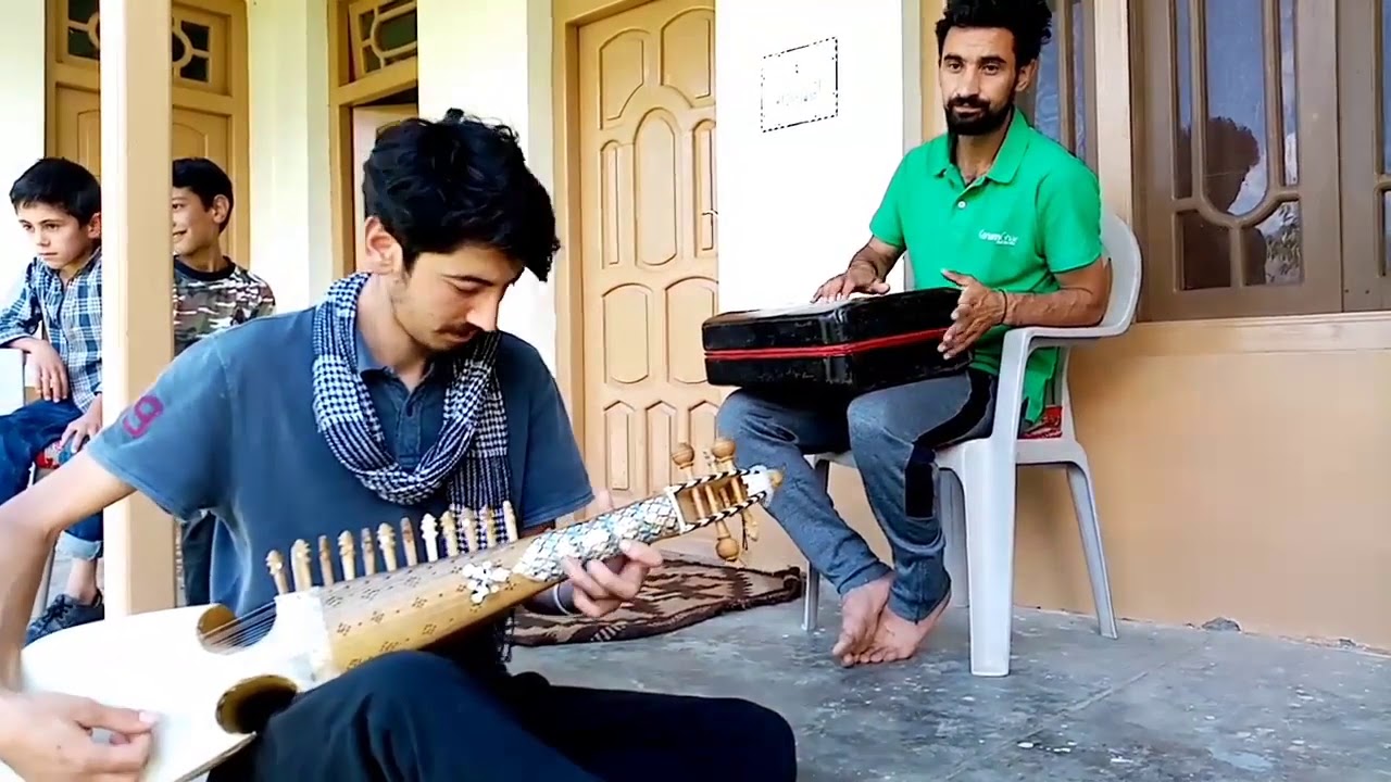 Chitrali old song in Rubab || Ae Pari Zada hardio Nuxan aru || by ...