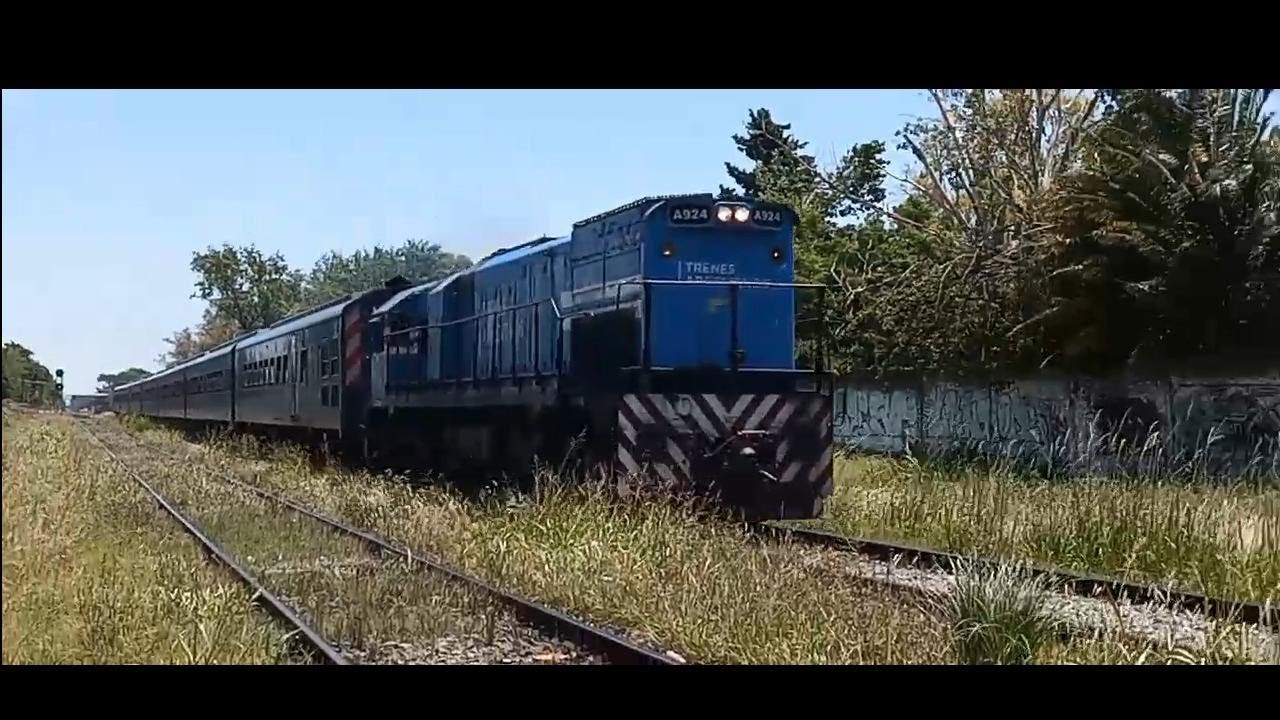 ‼EMD GT22 A924 (ex 9063) + Formación Puzhen N°18 volando por Hurlingham rumbo a Retiro‼ - YouTube