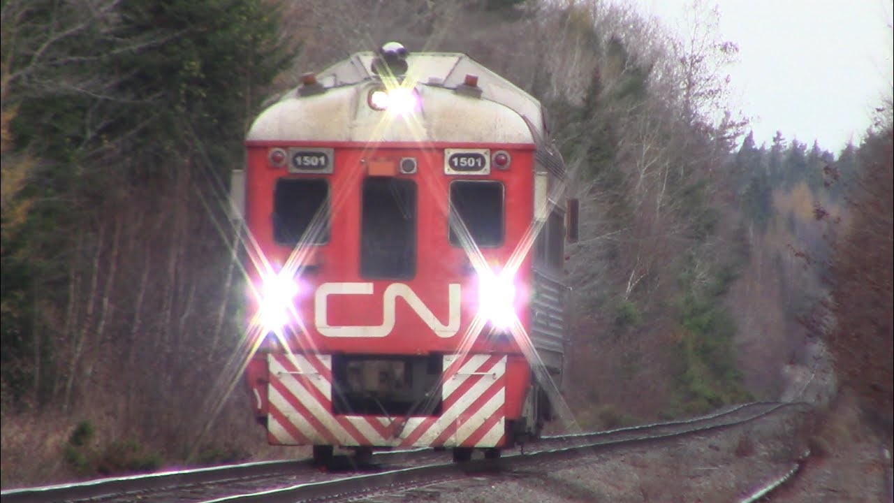 Budd RDC Test Car CN 1501 (Work Train 998) Slowly Passing Catamount, NB ...
