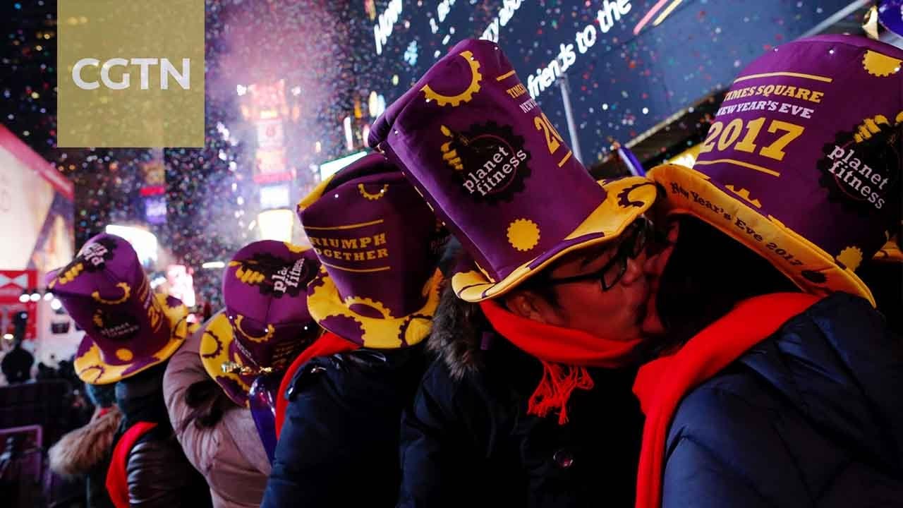 Huge crowds pack New York's Times Square for annual ball drop - YouTube