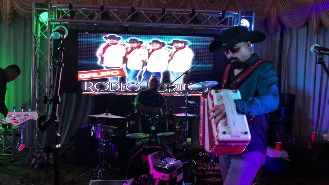 RODEO NORTEÑO HUAPANGOS PERRONES ALLA POR SAINT LOUIS MISSOURI ...