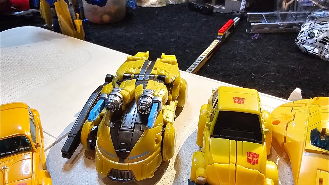 It's Bumblebee Alt Mode vs Bumblebee Alt Mode!! Who will Survive? MtMtE ...