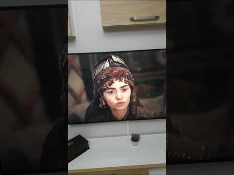 Diriliş Ertuğrul Ilbilge Hatun Mengü ' ye Ertuğrul Beye sevdalandigini söylüyor (Shorts)