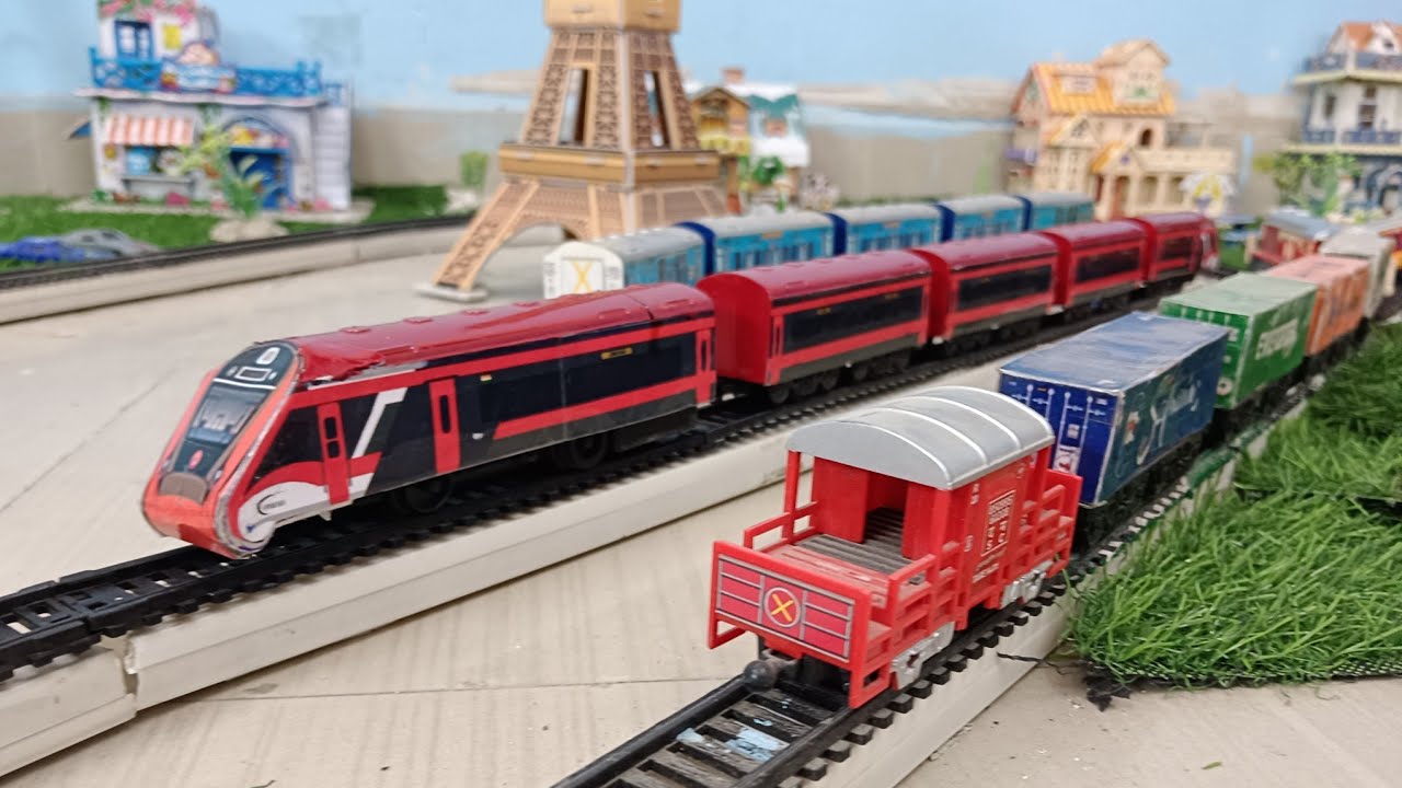 Container Train With WDM Locomotive 🚂 Miniature Rail Model Running Side ...
