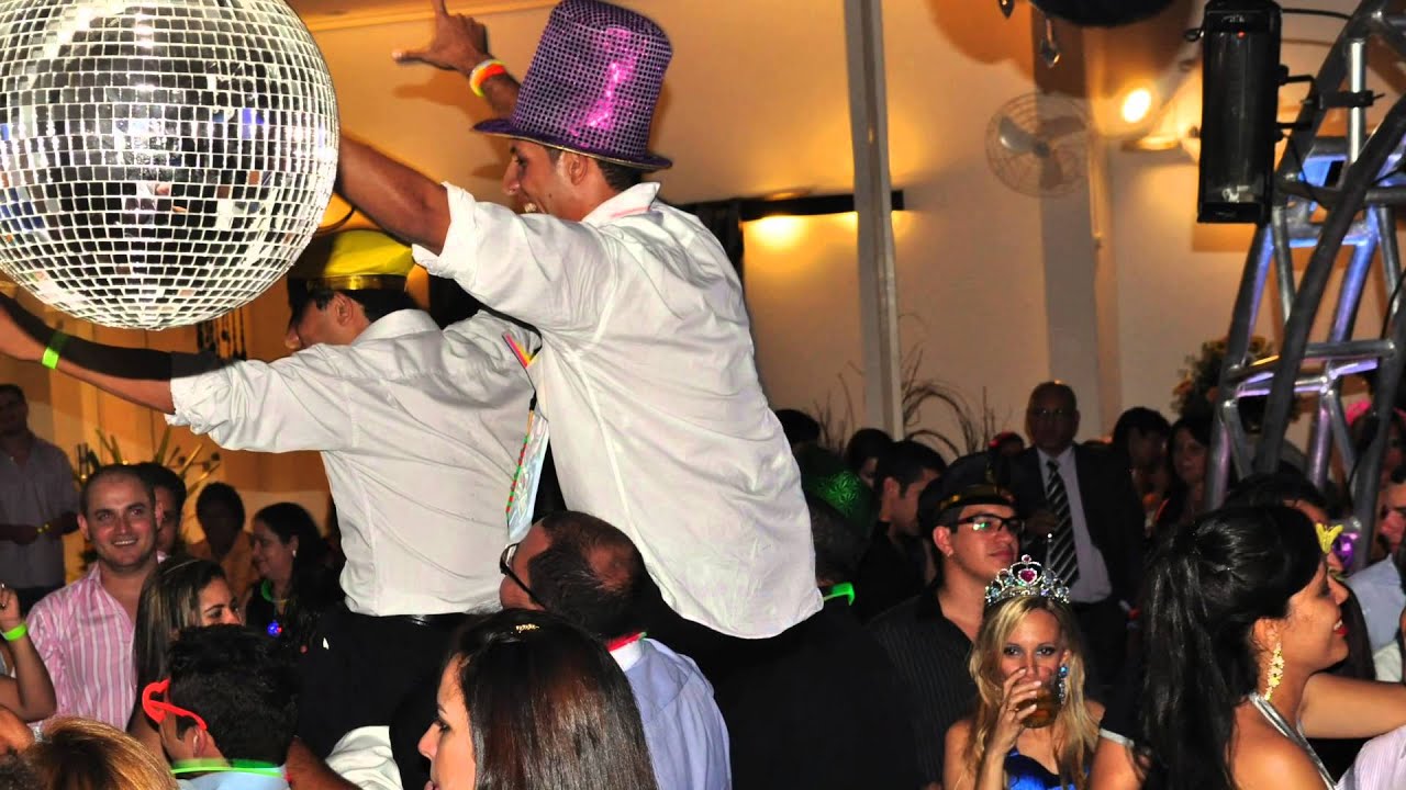 Boate com estrutura modelo Arco - DJ Zenon Barbosa - Som e Iluminação ...