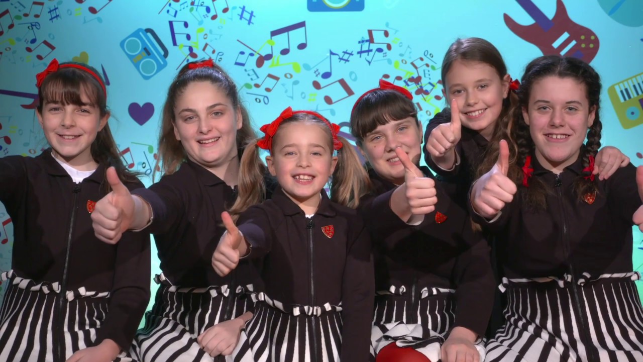 Intervista a Sabrina Simoni - Piccolo Coro a Sanremo 2017 - YouTube