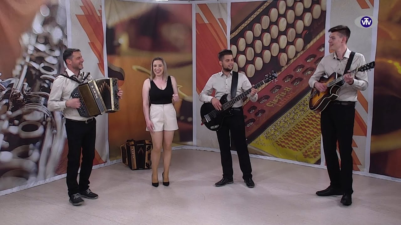 Ansambel Andreja Bajuka - Pesem osreči me - YouTube