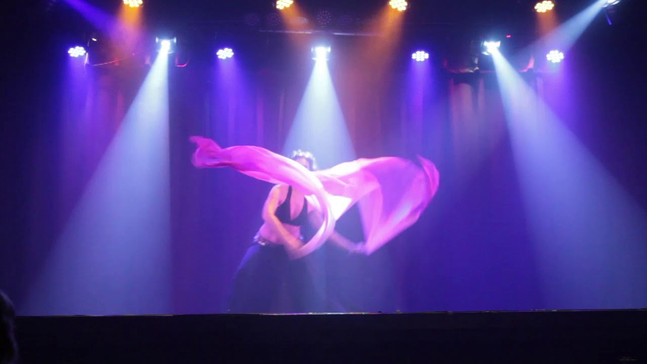 Nicci Marsh Performs at Luciterra's Ignite Showcase - YouTube