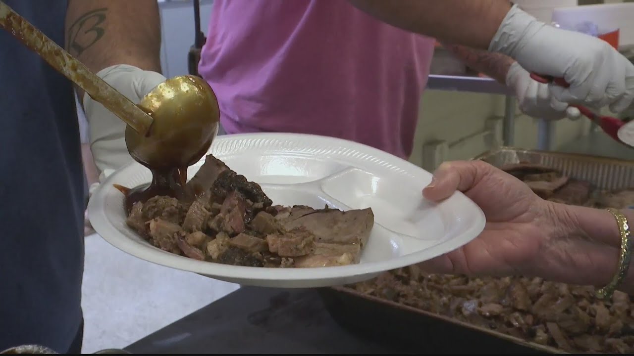 7th annual BBQ benefit gets vital donations to Archer County VFD - YouTube