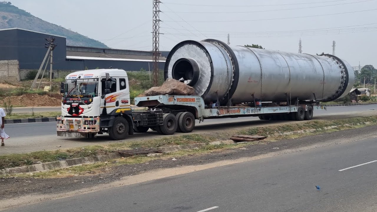 At Work Palakkad Kanjikode | Steam Boiler (82 Ton) | Unloading ...
