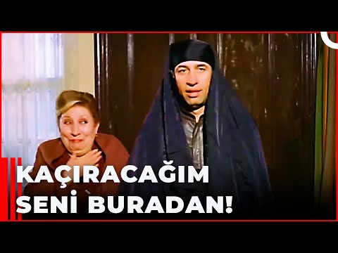 Cemal, Sevdiği İçin Kadın Kılığına Girdi! | Zehir Hafiye
