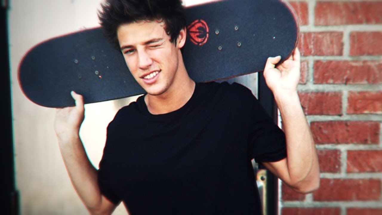 Cameron Dallas | Create a sim - YouTube