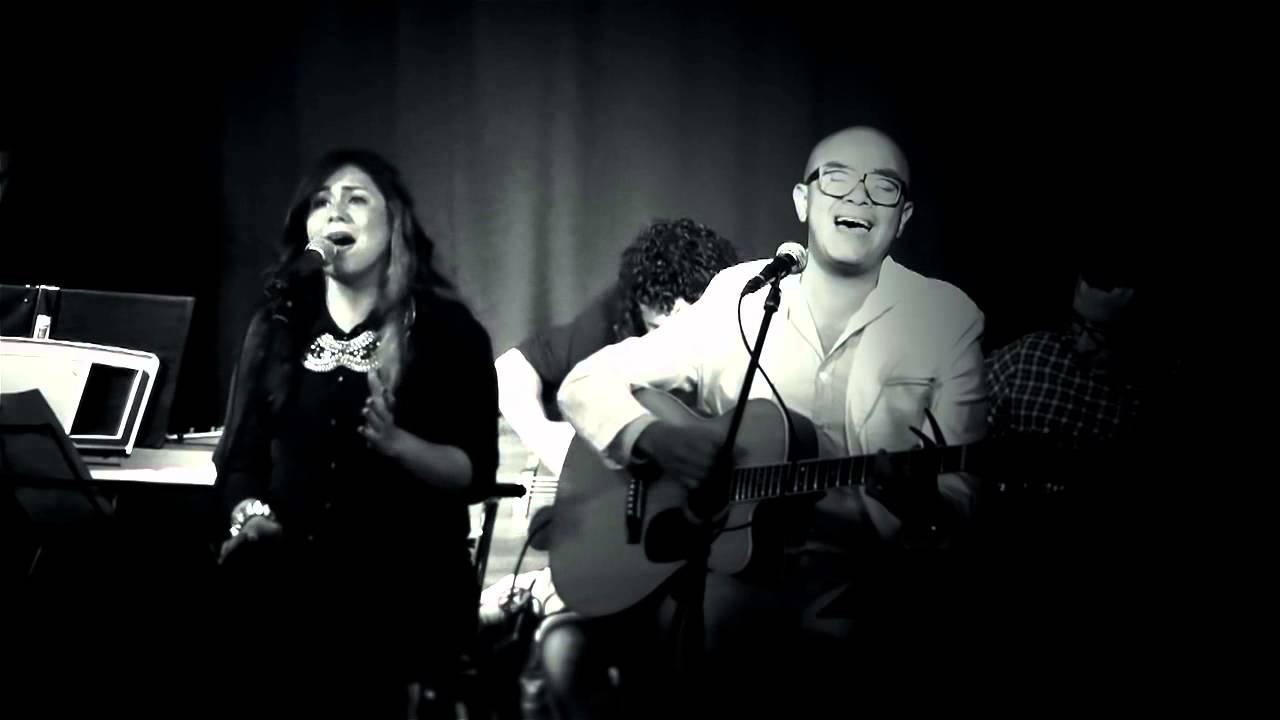 Debbie Herrera y Alfredo Tello - Al Carajo - YouTube