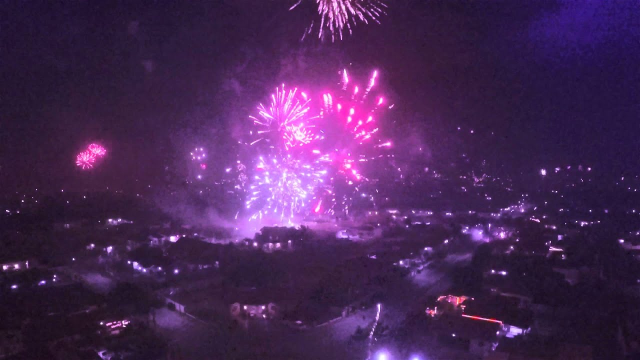 Aruba Fireworks New Years Eve 2015 16 - YouTube