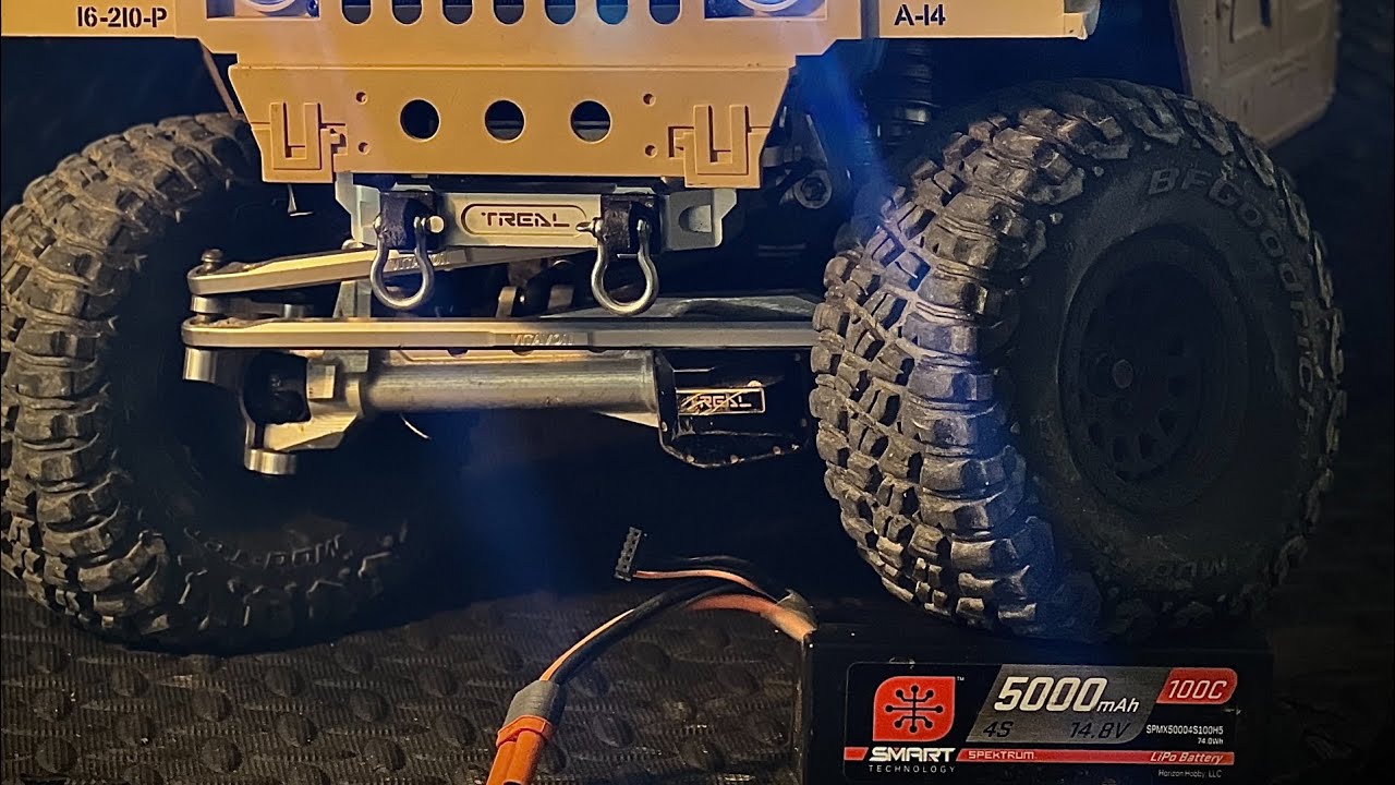 Axial SCX6 with Steady Foam™ takes on the Wall - YouTube
