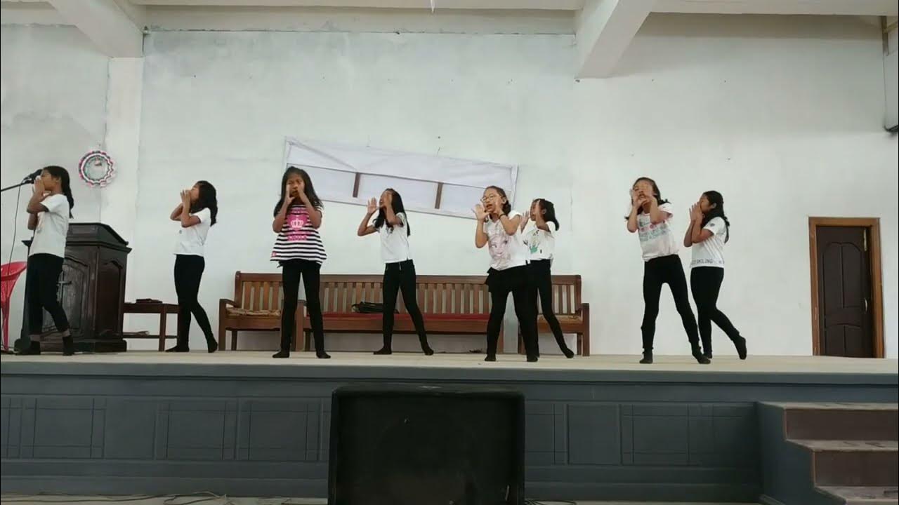 10,000 REASONS - WORSHIP DANCE | Thenzawl Fieldveng NPSS'18 - YouTube