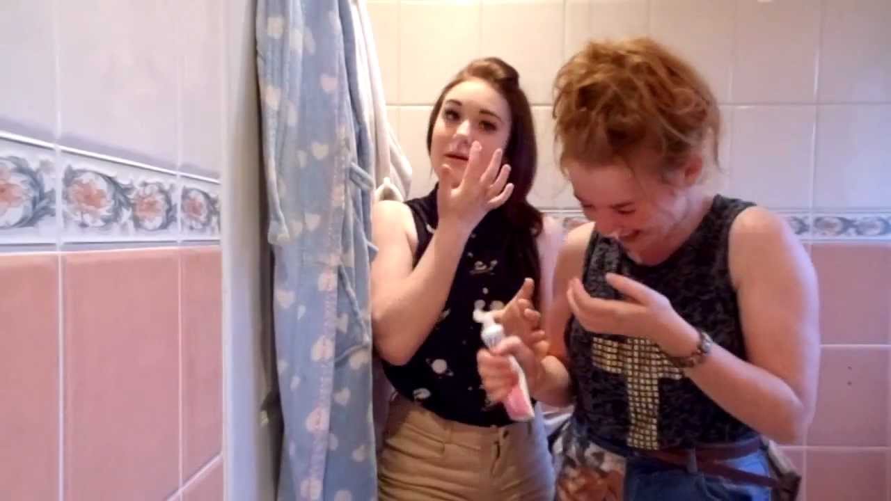 Ellie and Emily - The Toothpaste Challenge - YouTube