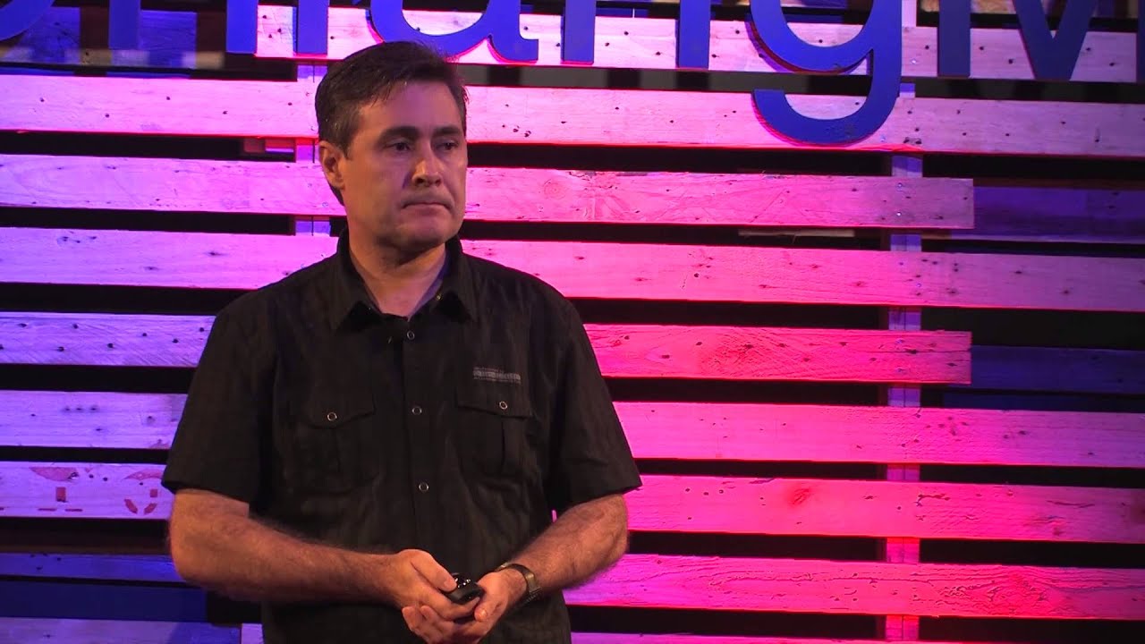 Hacked Joysticks: Thomas Tilley at TEDxChiangMai 2013 - YouTube