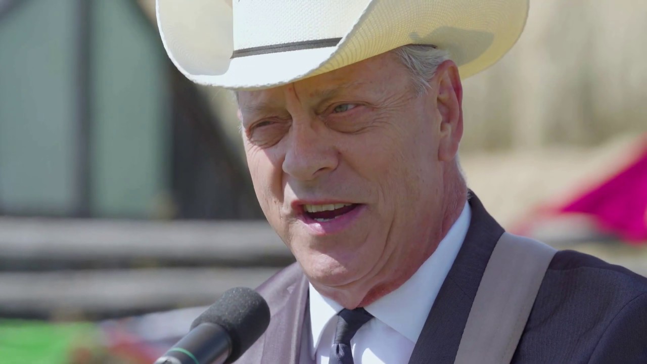 Junior Brown // "Highway Patrol" - Live from the Back Pasture - YouTube