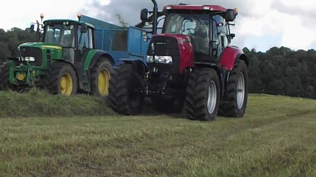Case IH: JF 1060 vs Lely Storm 130P - YouTube