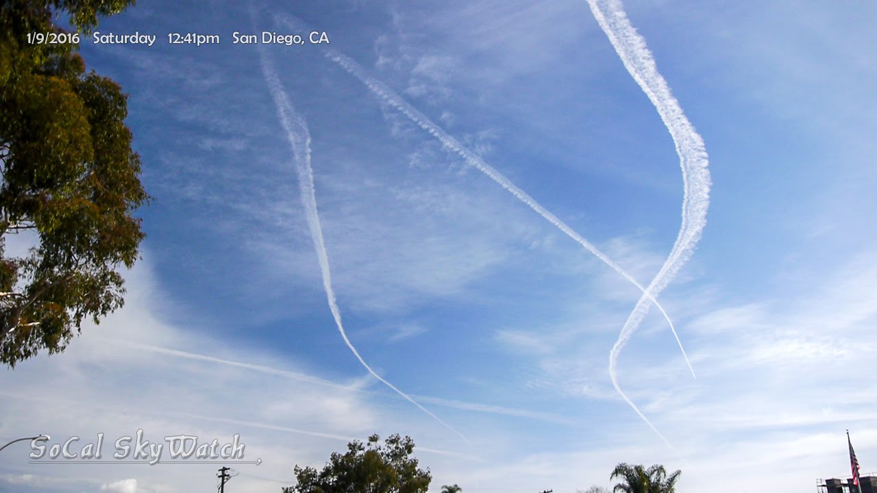 Planes Spray In Pairs Like Slithering Snakes - YouTube