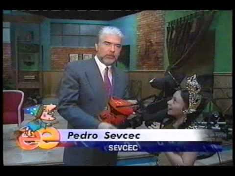 Alexandra Rozo- Halloween- Telemundo.wmv - YouTube