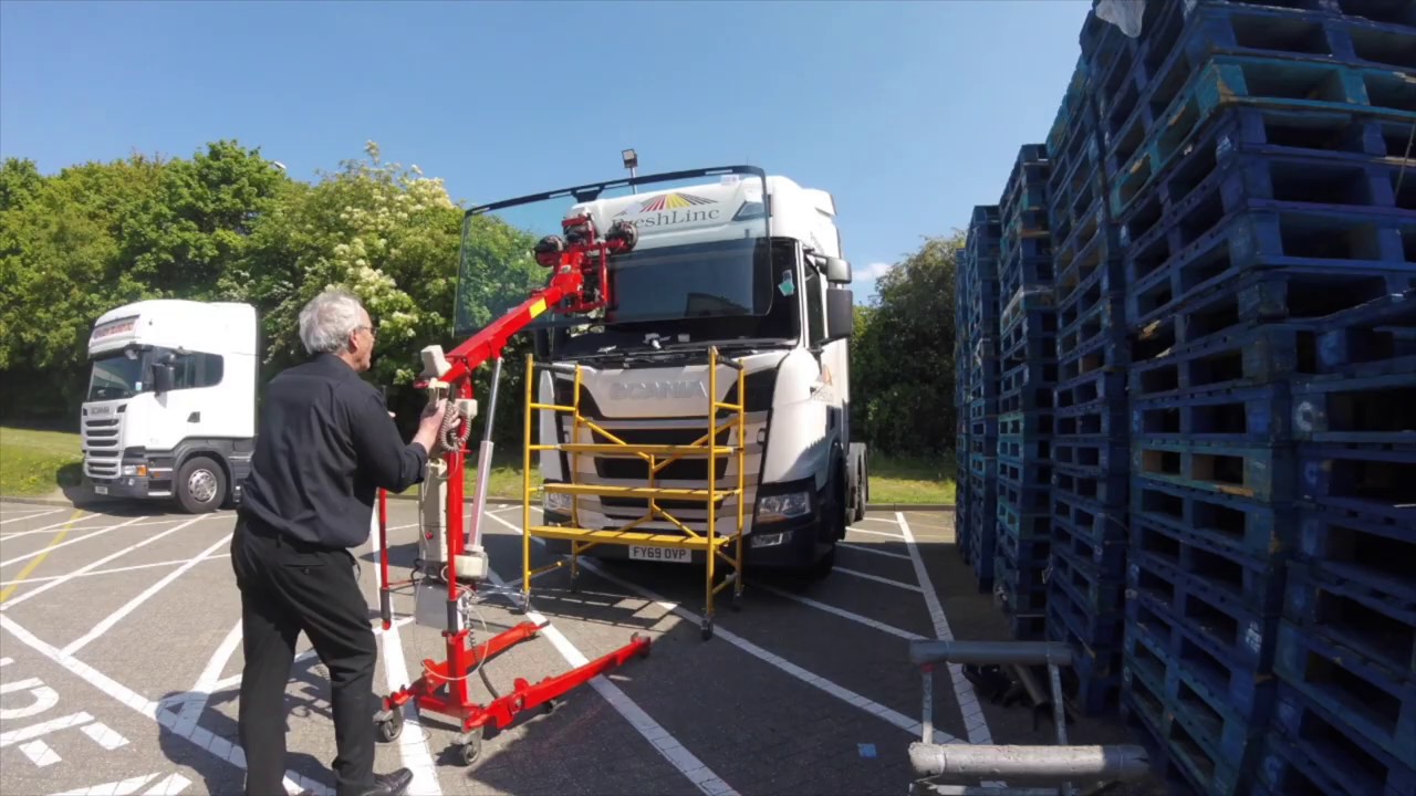 Heavy goods vehicle windscreen installation - YouTube