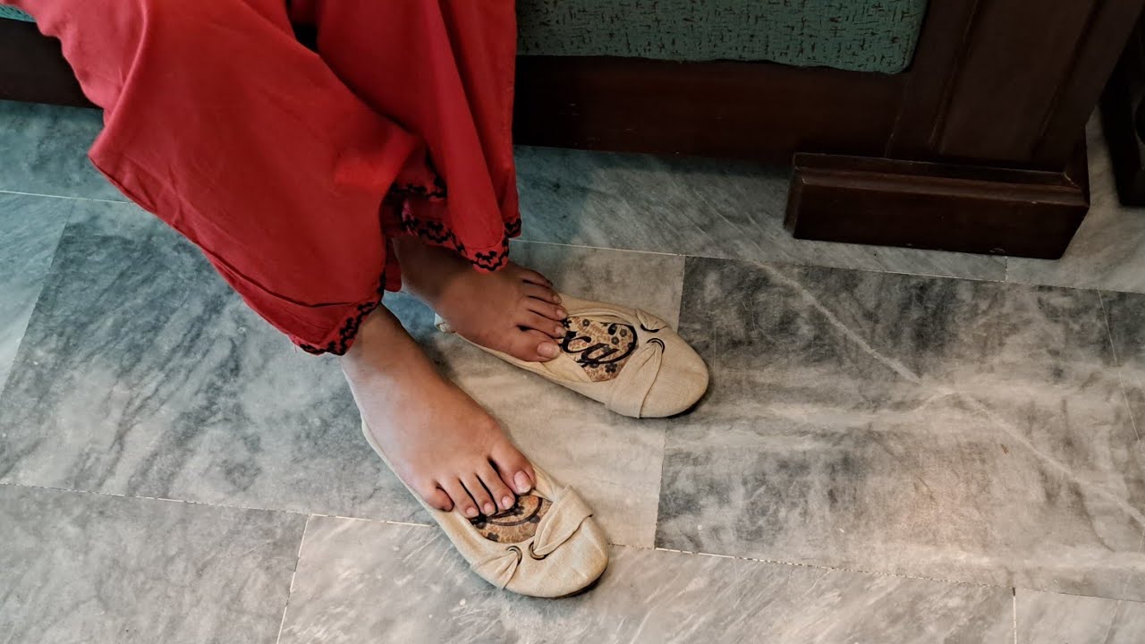 Playing with smelly flats - YouTube