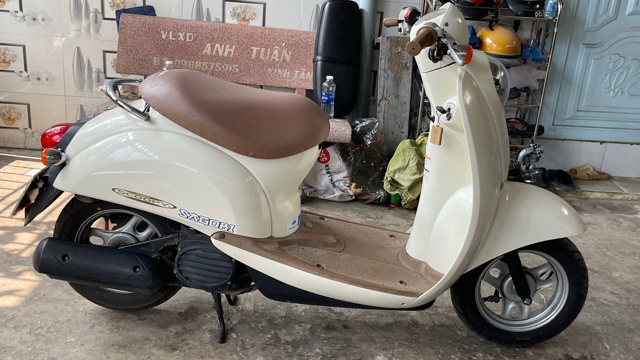 Honda Scoopy 50 Fi trắng siêu dễ thương (xe đã bán) - YouTube